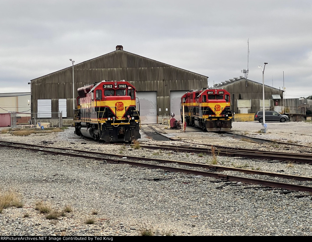 KCS 1162 and KCS 2813 & 2814